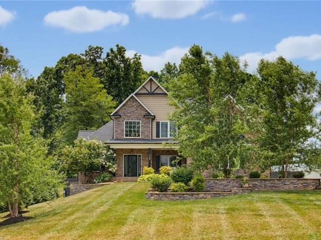 179 Pipers Rdg W, Winston Salem, NC 27127