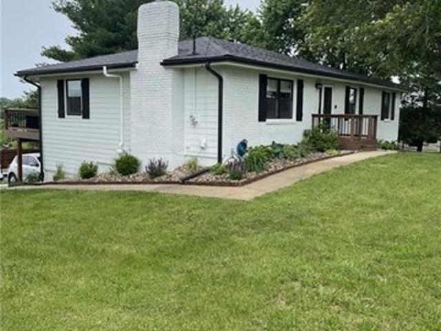18043 th St, Basehor, KS 66007
