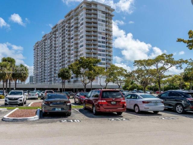 18041 Biscayne Blvd, Unit 1104, Aventura, FL 33160 | MLS #A11998