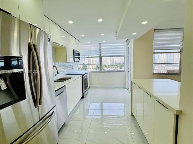 18041 Biscayne Blvd, Unit 1605, Aventura, FL 33160 | MLS #A11941