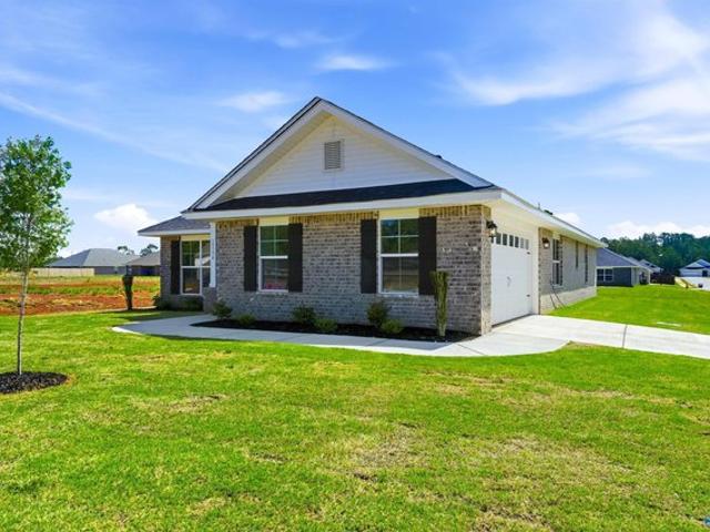 18047 Bellabon Dr, Athens, AL 35611