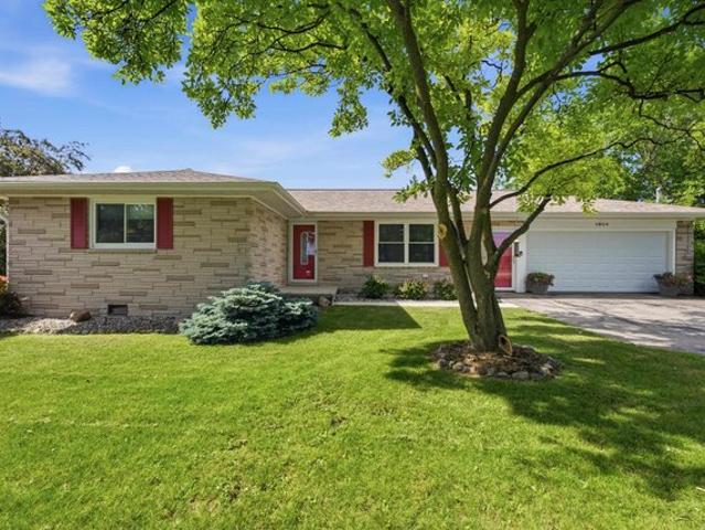 1804 Midland Rd, Bay City, MI 48706