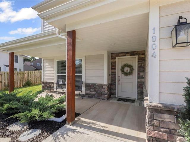 1804 NW 59 St, Kansas City, MO 64118 | MLS #2603 | Compass