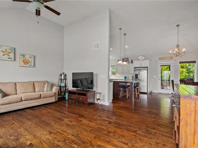 1804 NW 94th Terrace
