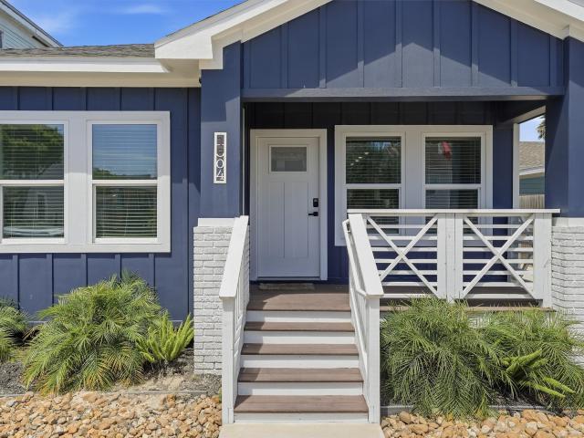 1804 Ave N Ursuline St, Galveston, TX 77550 | MLS #75464