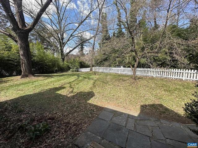1804 Chelsea Dr