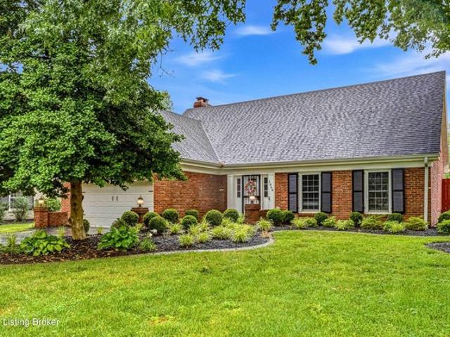 1804 Crossgate Ln, Louisville, KY 40222