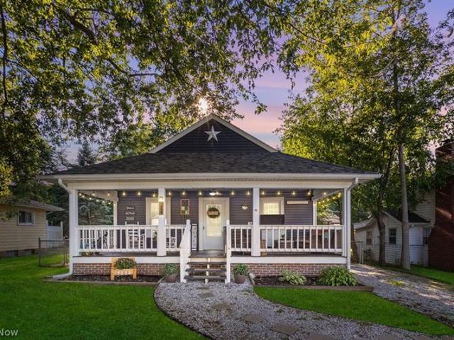 1804 Green Rd, Madison, OH 44057