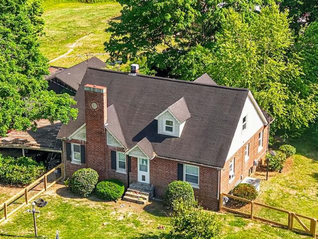 1804 Highway 52 E