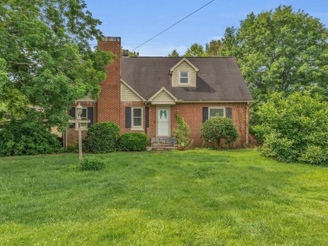 1804 Highway 52 E, Portland, TN 37148
