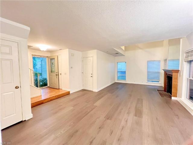 1804 Rock Lake LOOP