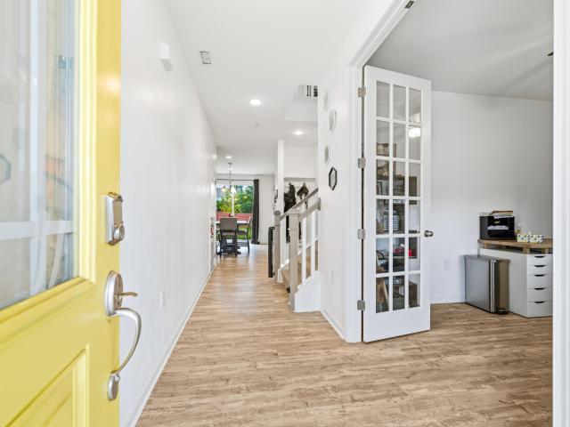 1804 Stagecoach Trail