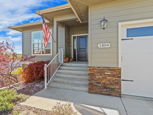 1804 Sunrise Court