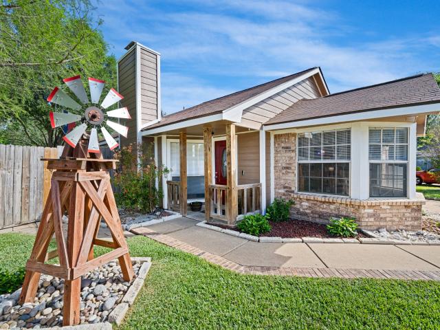 1804 Spruce Drive