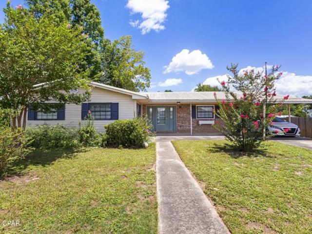 1804 Ulmer Ln, Chipley, FL 32428