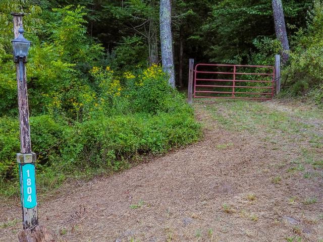 1804 Whitetown Rd