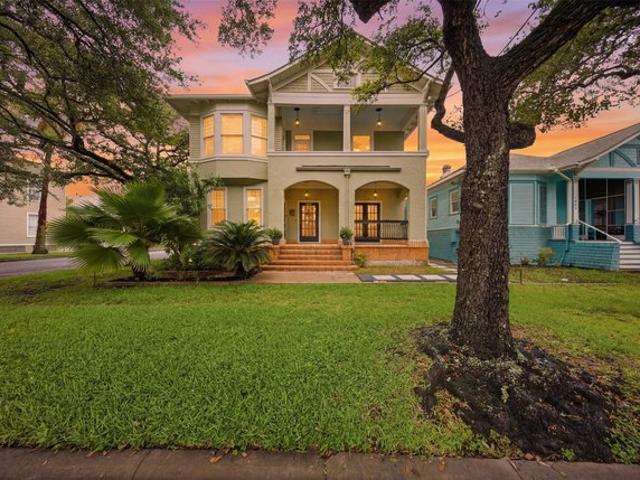 1804 33rd St, Galveston, TX 77550