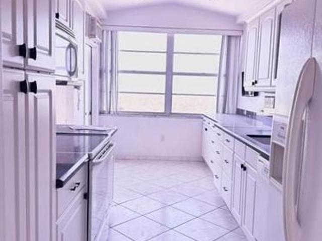 18051 Biscayne Blvd #Ph5, North Miami Beach, FL 33160