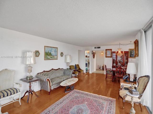 18051 Biscayne Blvd, Unit 304, Aventura, FL 33160 | MLS #A11435