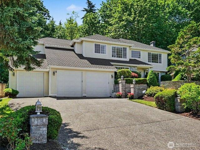 18055 NW Varese Ct, Issaquah, WA 98027