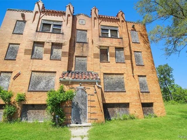 18055 Schoenherr St, Detroit, MI 48205