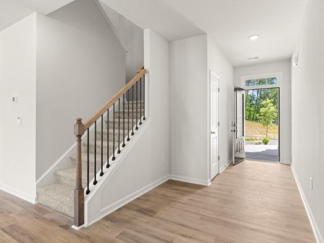 1805 Meadow Green Circle
