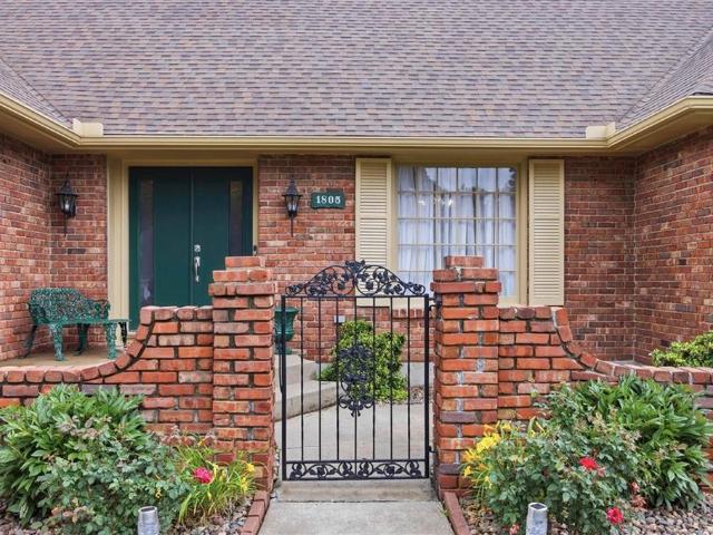 1805 N 78TH Place