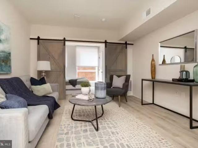 1805 N Howard St, Unit 205, Philadelphia, PA 19122 MLS #PAPH2.