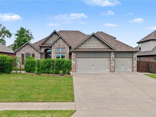 1805 NE Frost Dr, Bentonville, AR 72712
