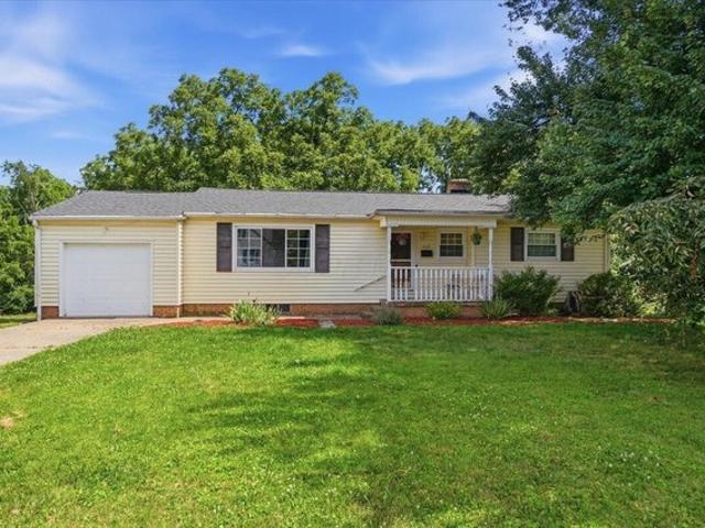 1805 Nelson Rd, Lancaster, OH 43130