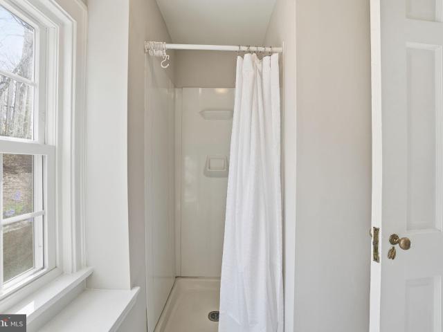 1805 Army Navy Dr, Arlington, VA 22202 | MLS #VAAR2070