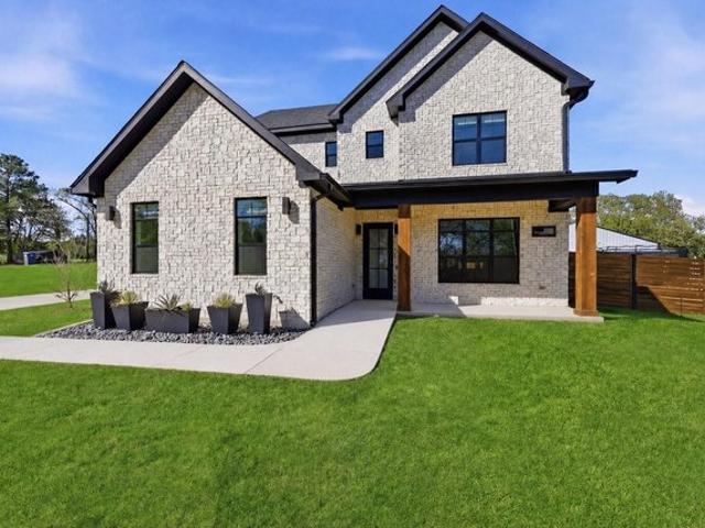 1805 Arthur Rd, Denison, TX 75021