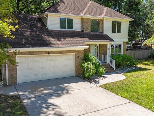 1805 Blackhawk PL
