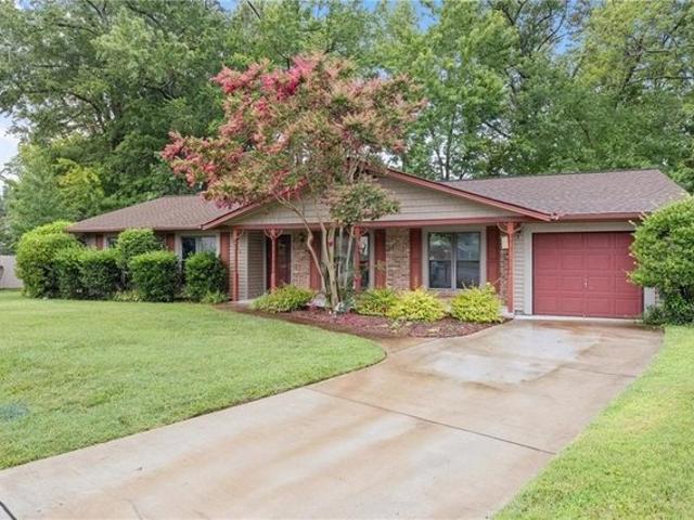 1805 Breckenridge Cir, Virginia Beach, VA 23453