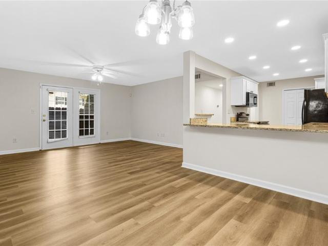 1805 Brighton Point