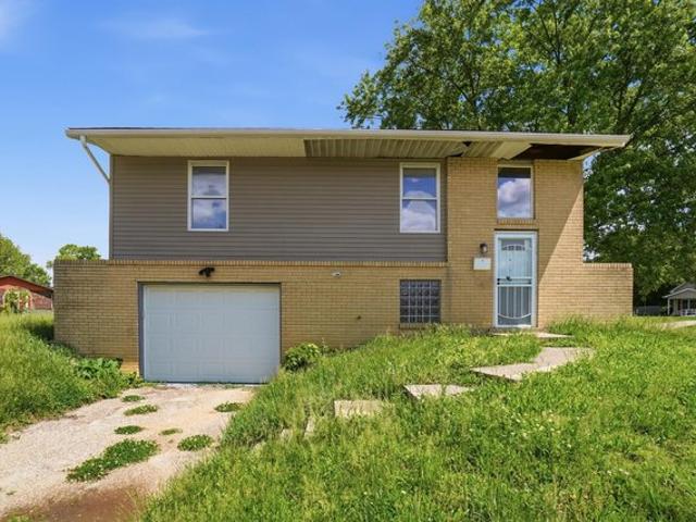 1805 Coretta Ct, Dayton, OH 45417