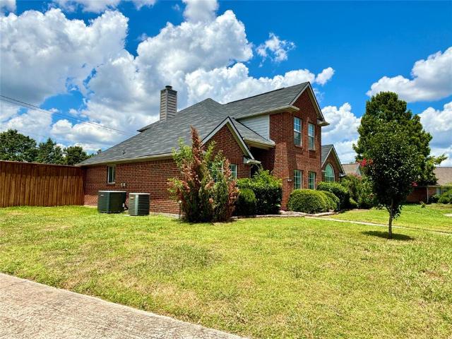 1805 Country Court