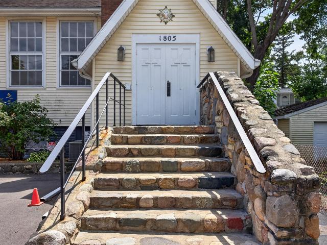 1805 E Ganson Street