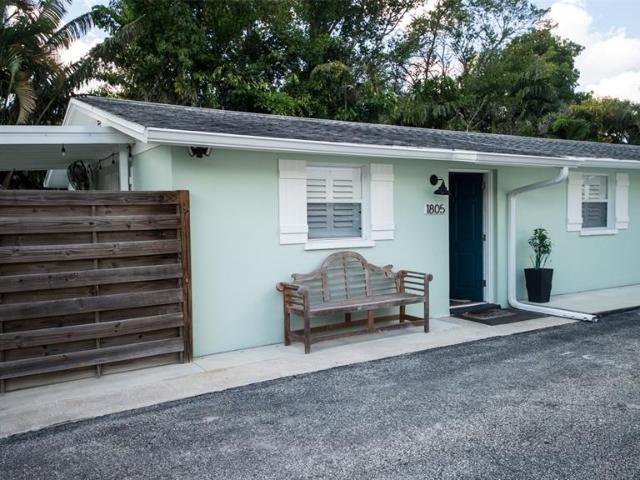 1805 Ivanhoe St, Sarasota, FL 34231 | MLS #A4670