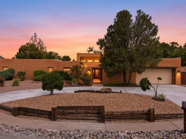 1805 Llano Ct NW, Albuquerque, NM 87107