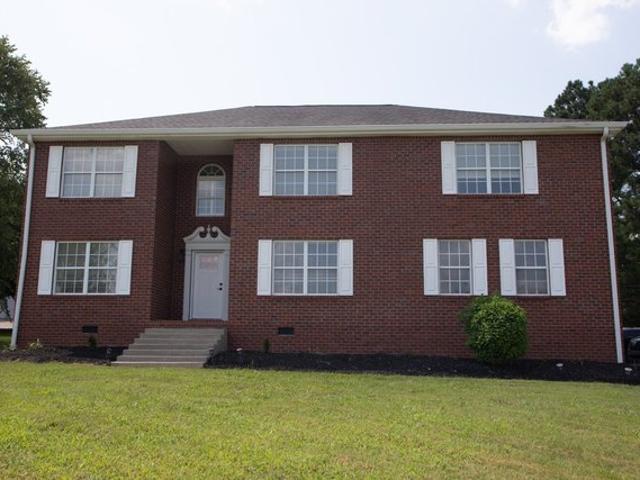 1805 Pointe Ct, Lebanon, TN 37087