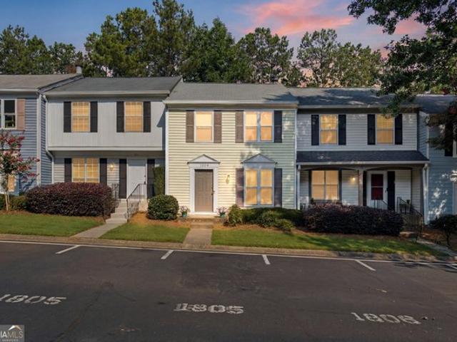 1805 Queen Anne Ct, Atlanta, GA 30350