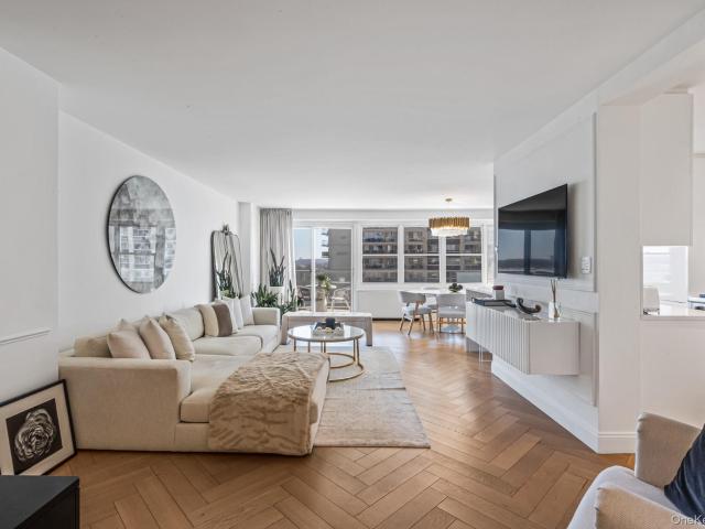 1805 th Street 8M
