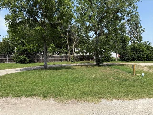 1805 W Highway 21