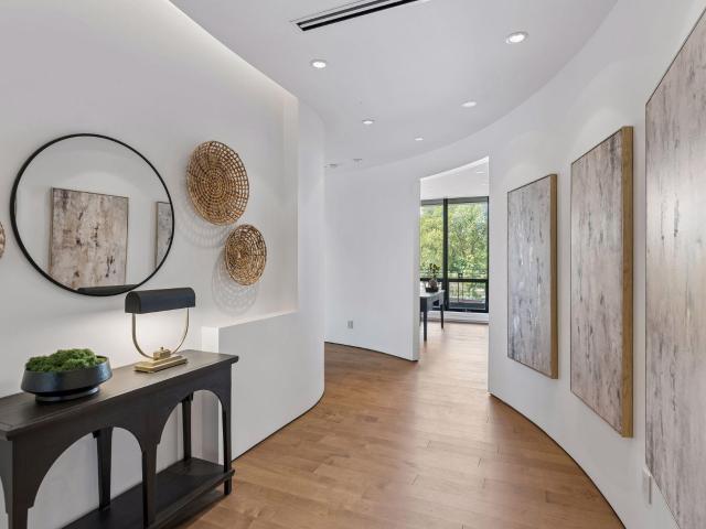 1805 W Lake Street # 202