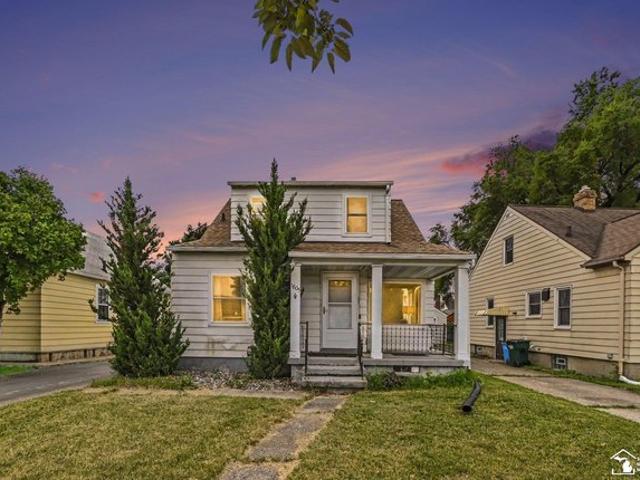 1805 W Saginaw St, Lansing, MI 48915