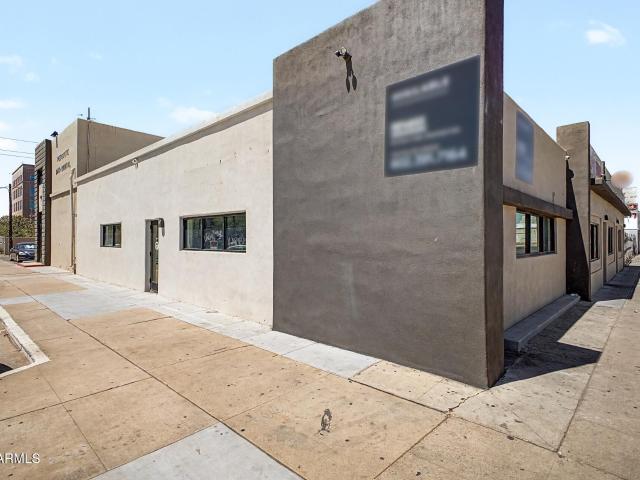 1805 w van buren street