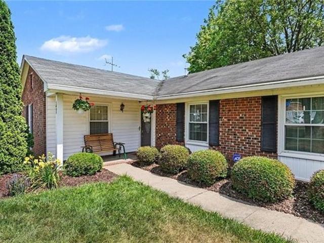 1805 W Vandalia Rd, Greensboro, NC 27406