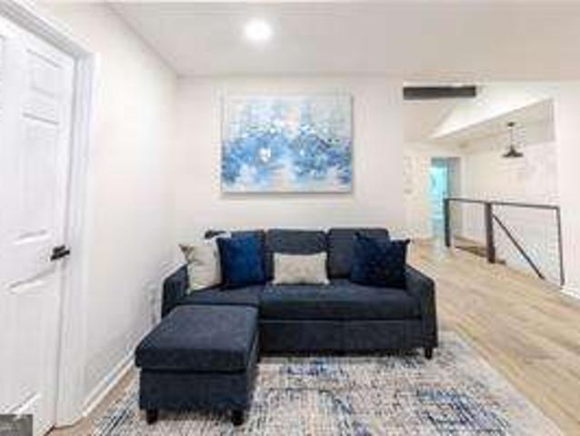 1805 Wiggins Circle SW