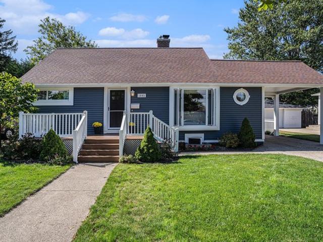 1805 Wisconsin St, Grand Haven, MI 49417
